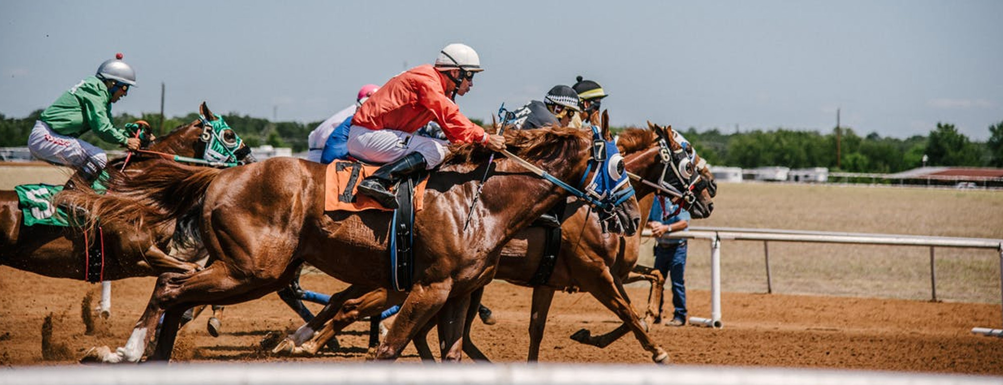 Tracking Well During the Spring Racing Carnivals | Clicks IT Recruitment